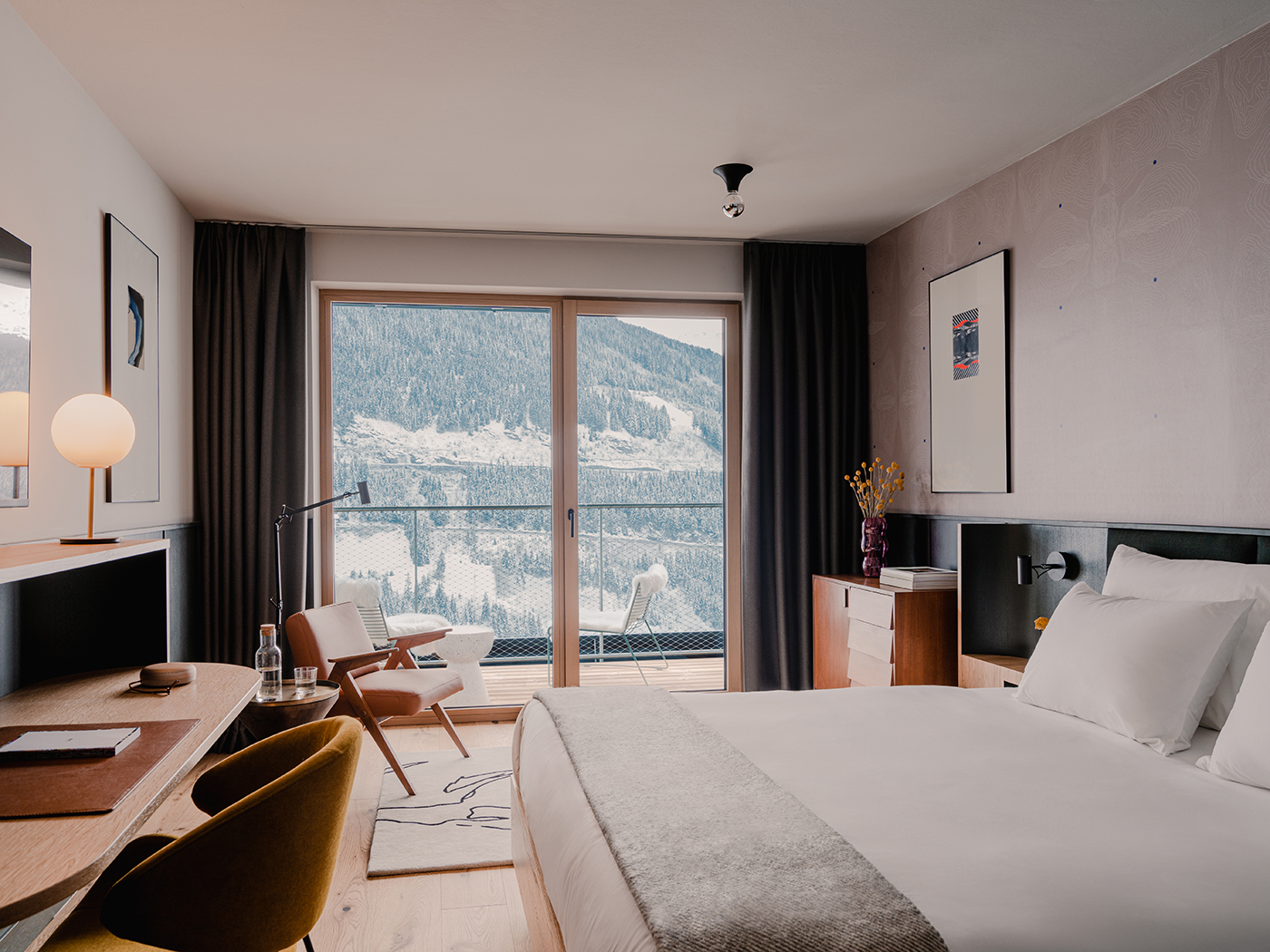 Rooms & Suites at the cōmodo in Bad Gastein, Austria - Design Hotels ...