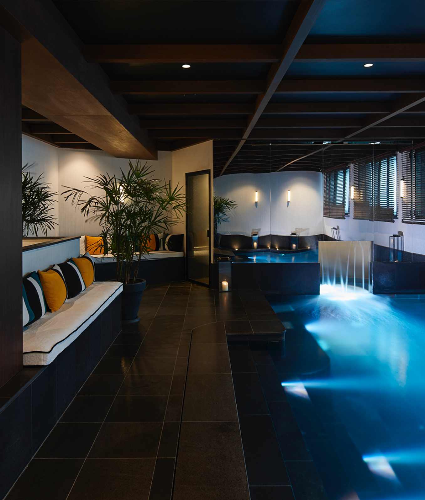 Le Roch Hotel & Spa (Paris, France) - Best Rates 2023 - Design Hotels™