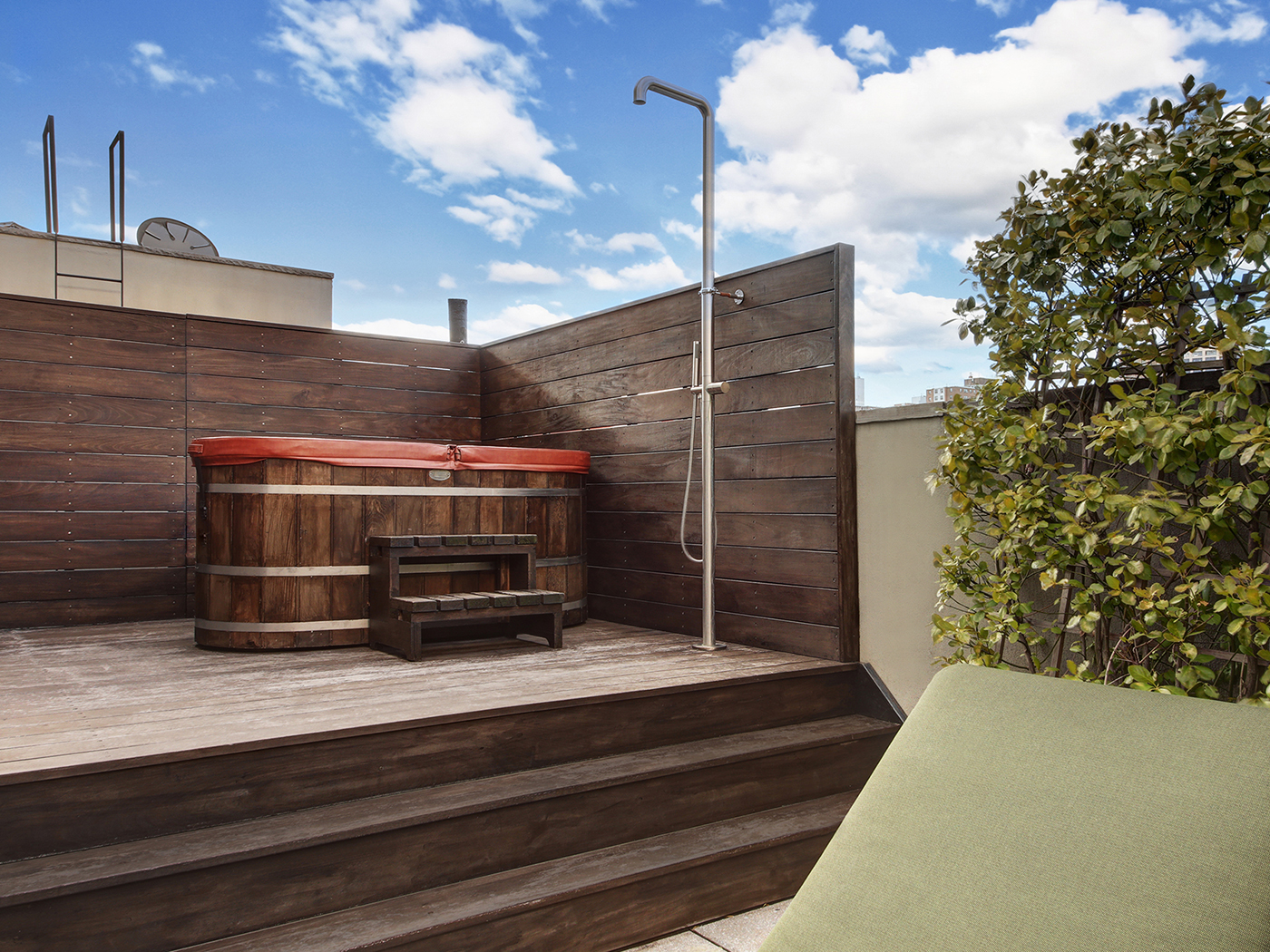 Rooms & Suites at The Moore in New York City, USA - Design Hotels ...