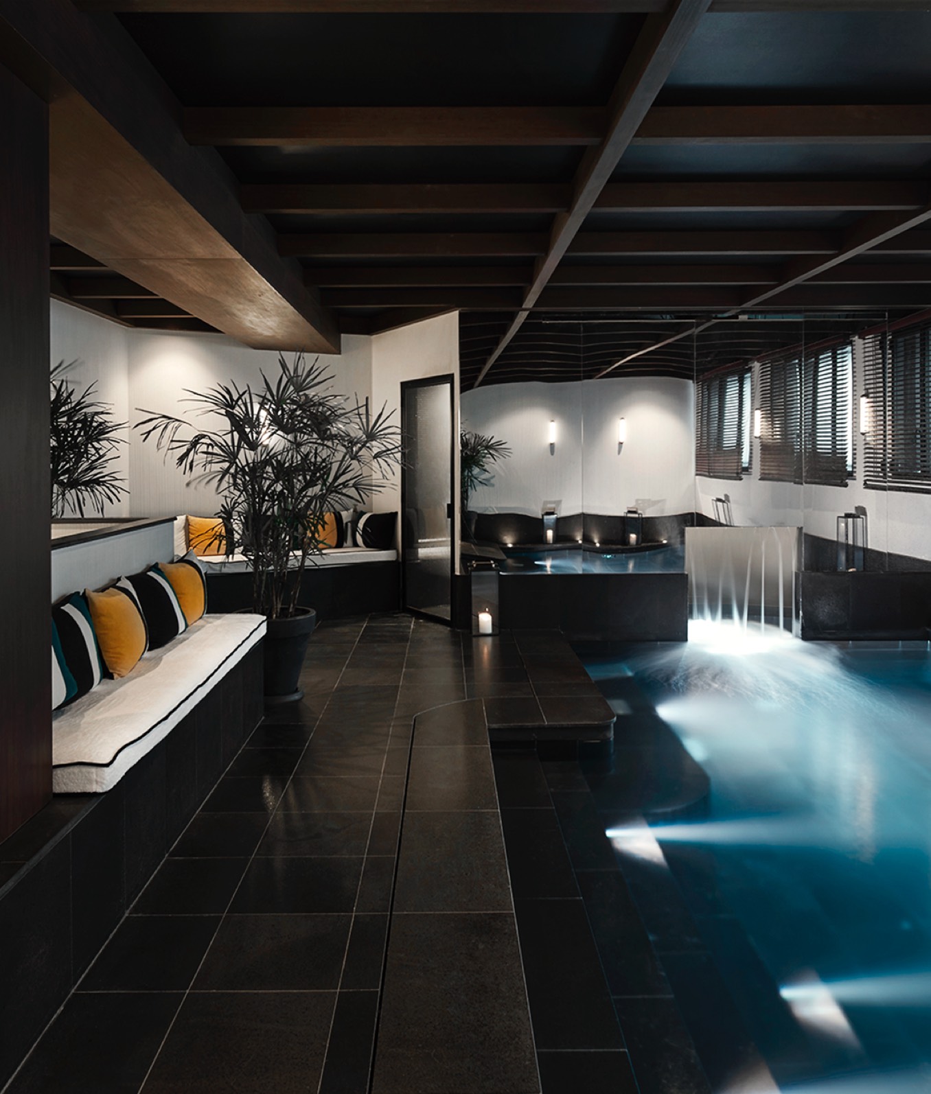 Le Roch Hotel & Spa (Paris, France) - Best Rates 2024 - Design Hotels™