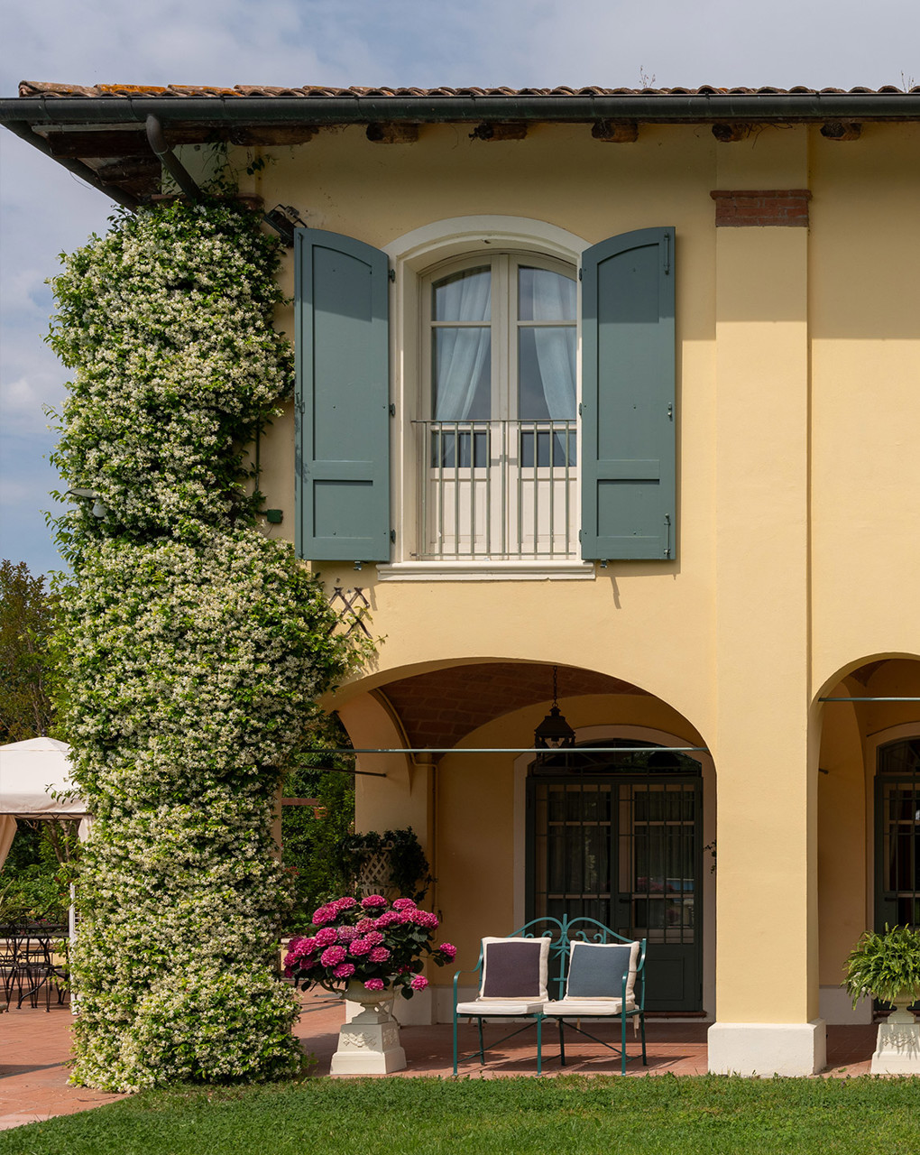 Location and facilities at Elizabeth Country House Minerbio, Italy ...