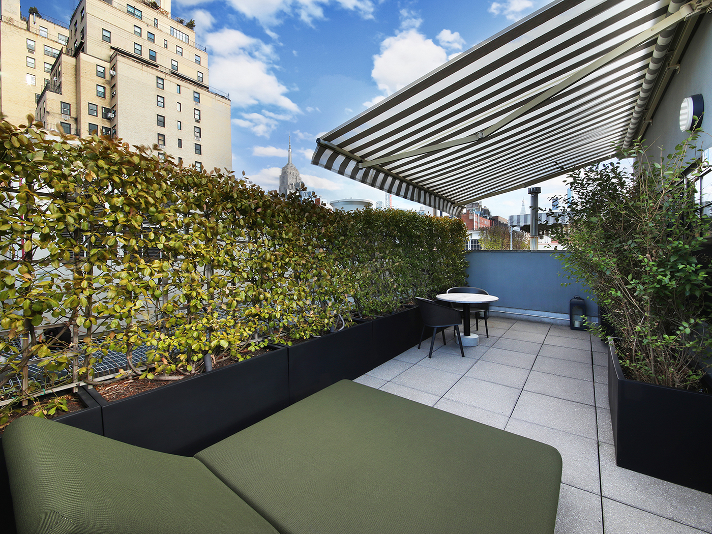 Rooms & Suites at The Moore in New York City, USA - Design Hotels ...