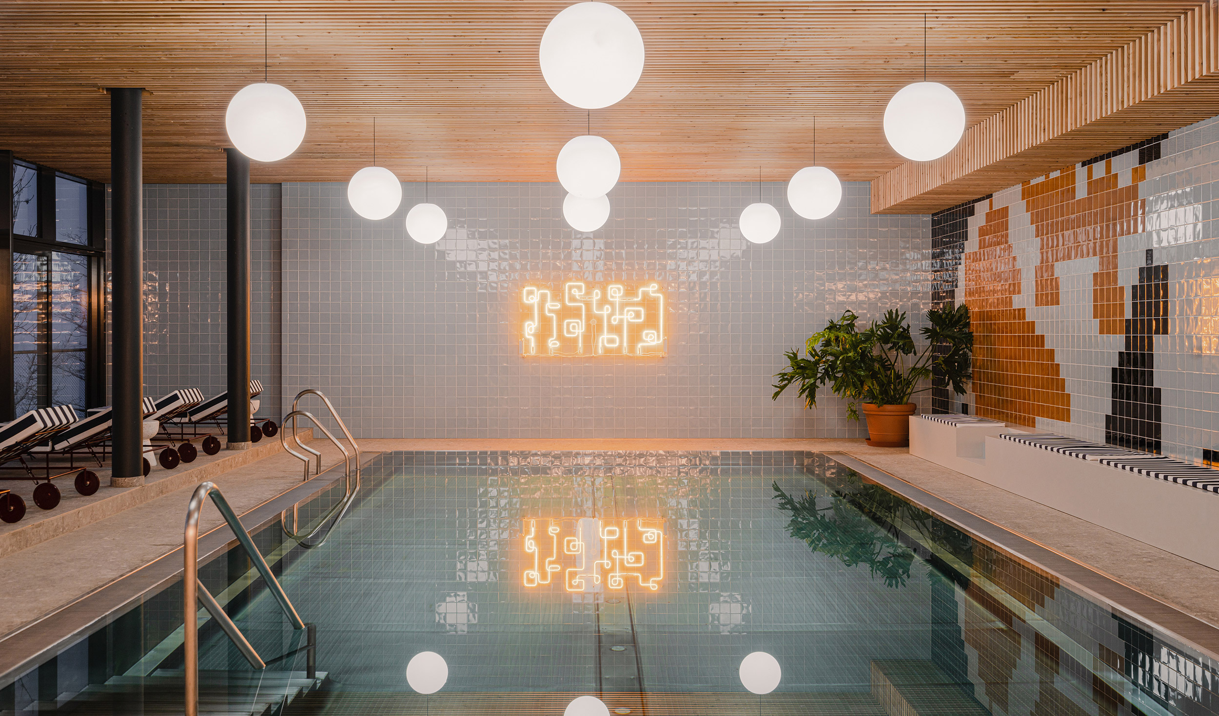 Photo gallery of the cōmodo in Bad Gastein, Austria - Design Hotels ...