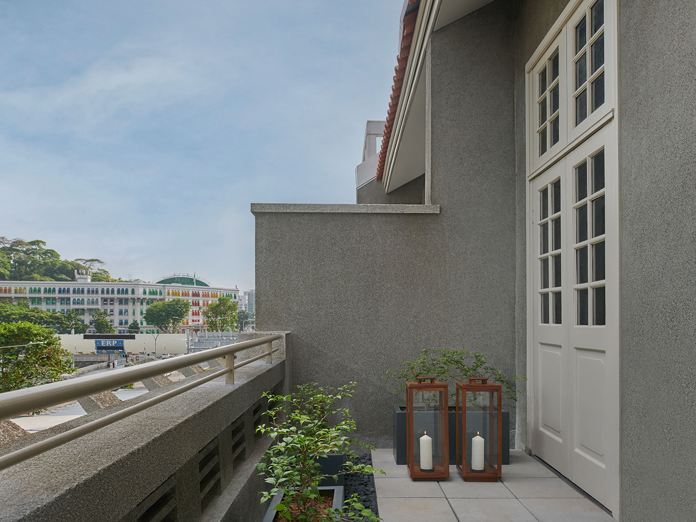 Rooms & Suites at 21 Carpenter in Singapore - Design Hotels™ - Design ...